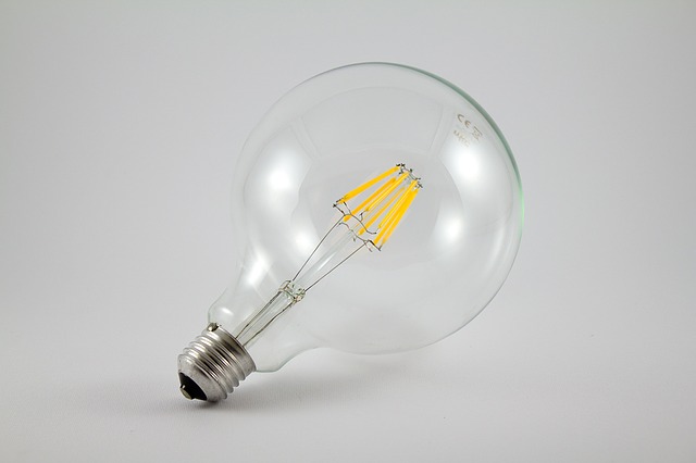 Three Common Reasons Why Your Light Bulbs Frequently Go Out